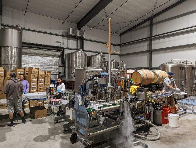Canning Wine - Sans Wine Co.